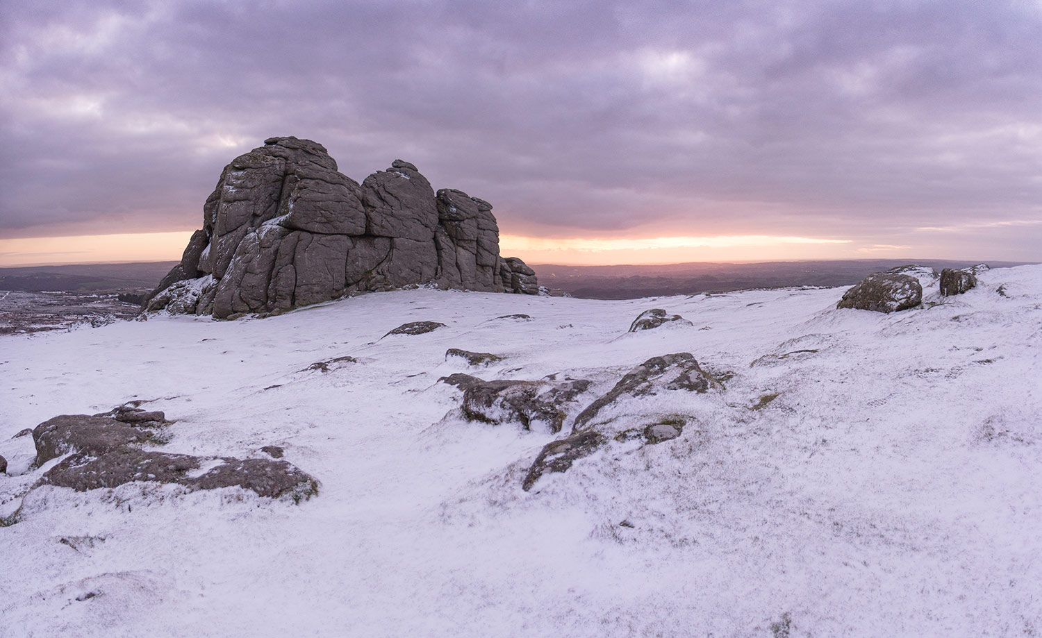 Pub, hotel and restaurant on Dartmoor, The Rock Inn